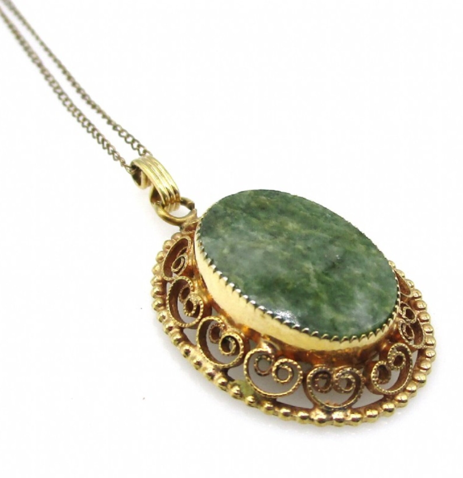 Gold Jade Necklace - Etsy