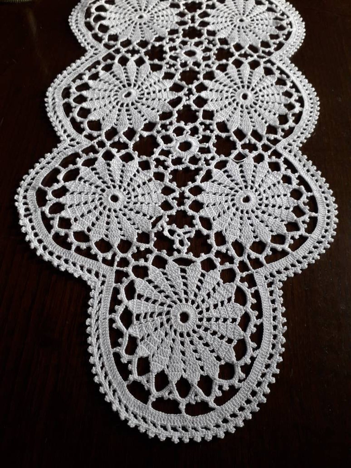 Centerpiece / White Crochet Table Runner - Handmade in Italy - Etsy