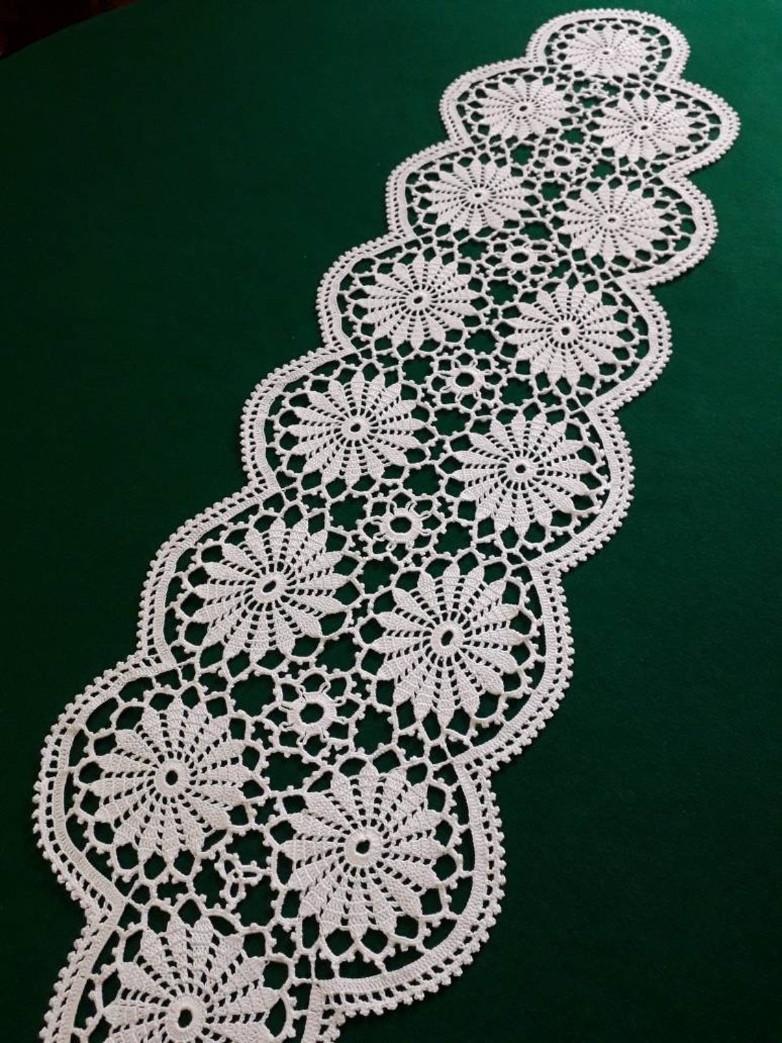 Centerpiece / White Crochet Table Runner Handmade in Italy - Etsy