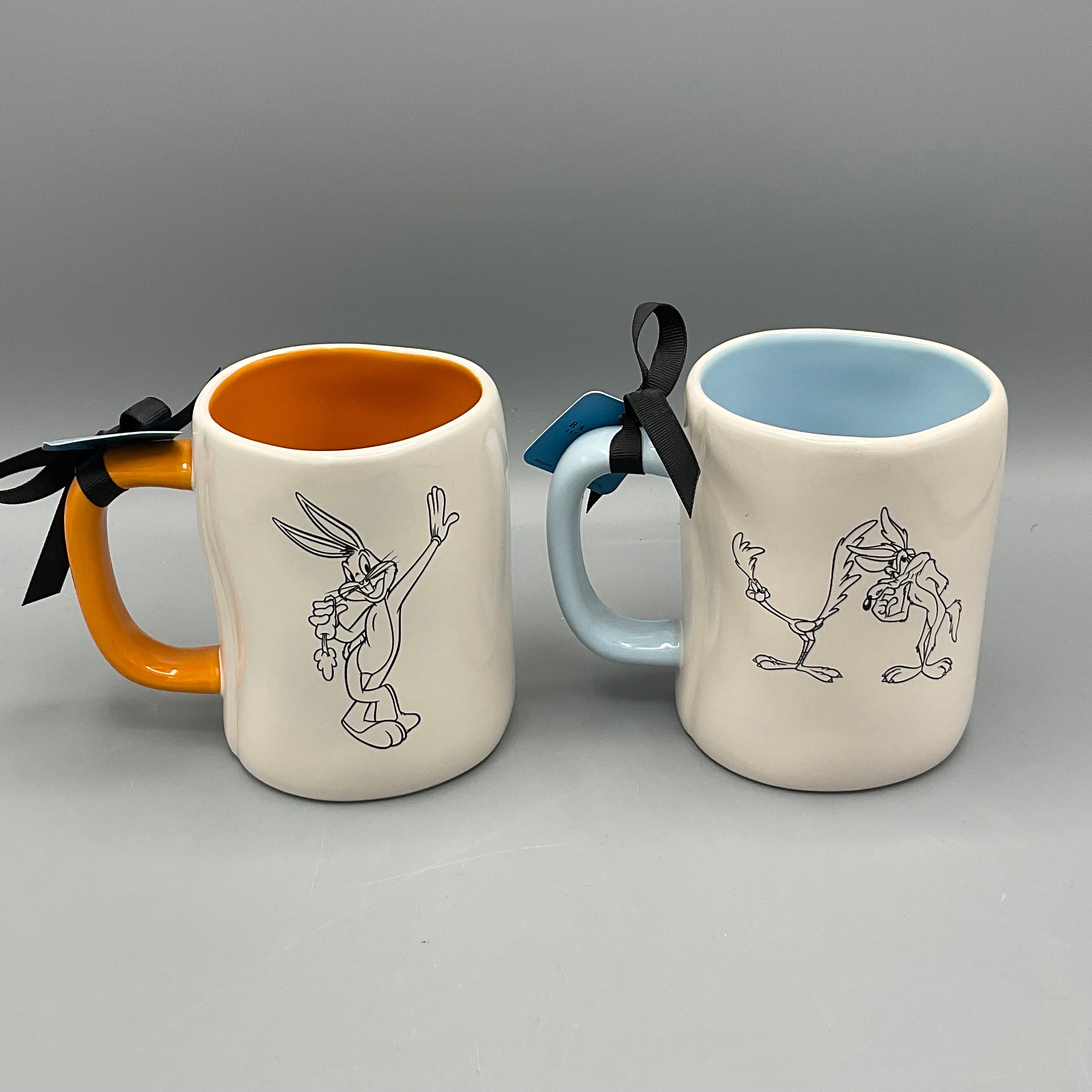Rae Dunn Looney Tunes Bugs Bunny & Road Runner With Wile E. Coyote Mugs ...
