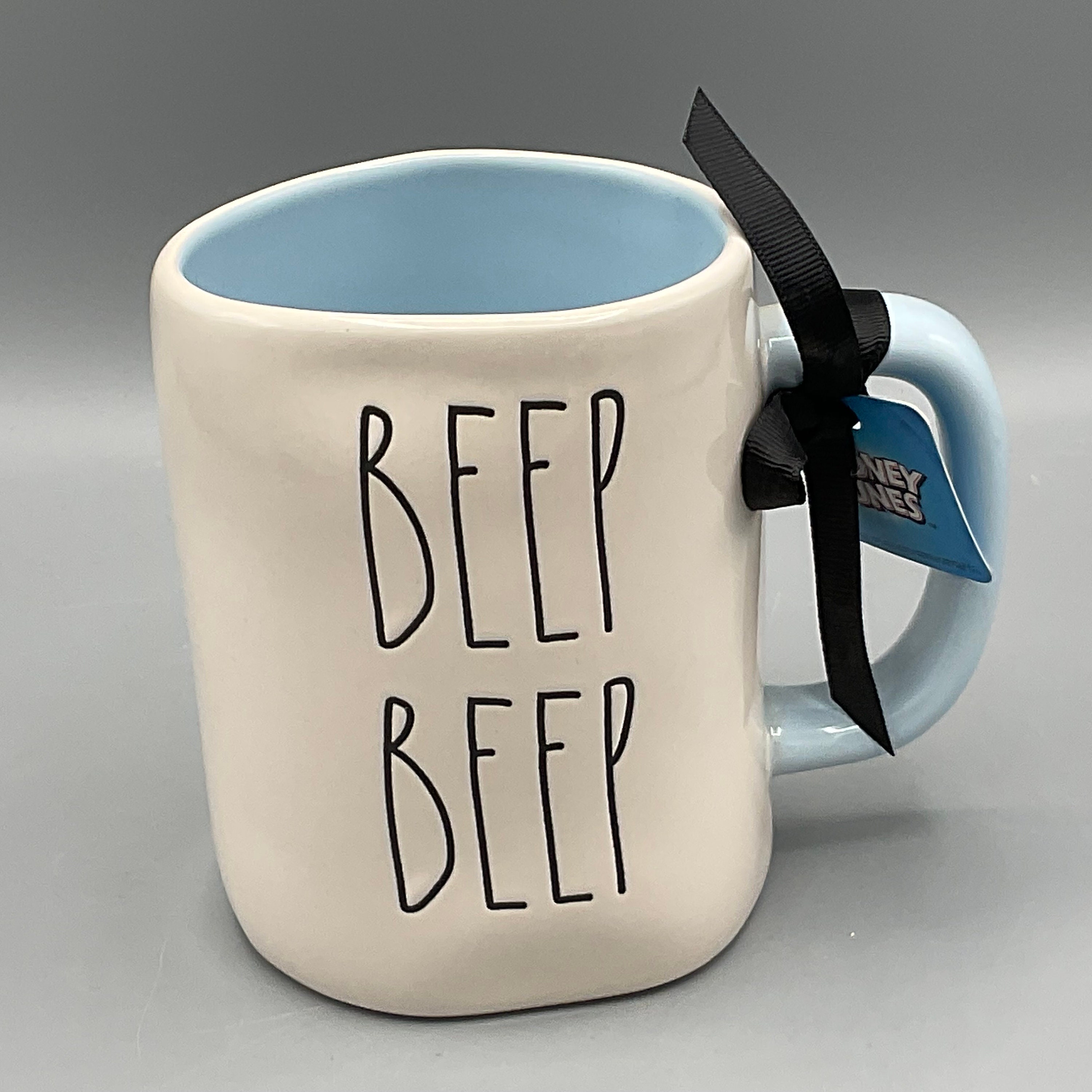 Rae Dunn Looney Tunes Bugs Bunny & Road Runner With Wile E. Coyote Mugs ...