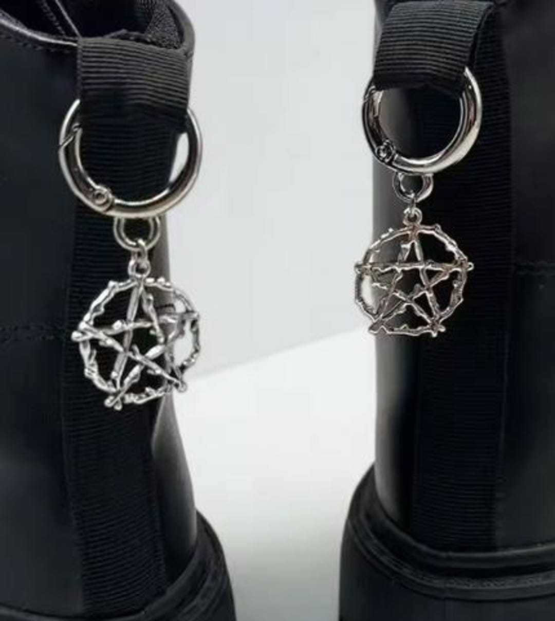 Emo 2pcs Gothic, Silver Five-pointed Star Light Array/boot Decorations ...