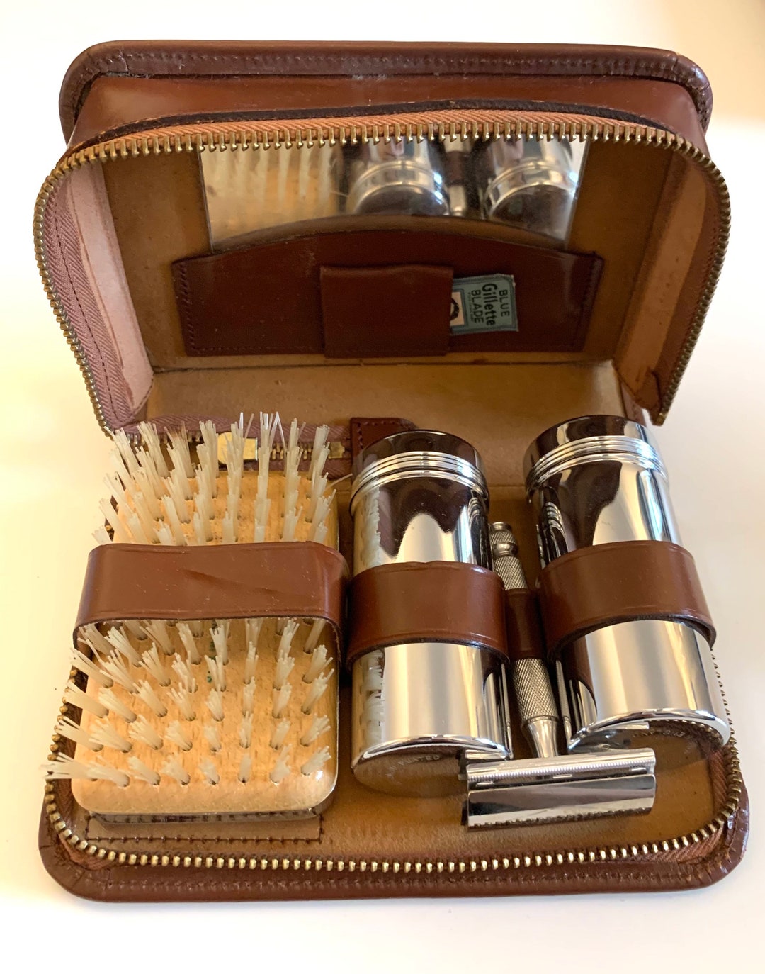 Men’s Vintage Grooming Kit, 1940s/1950s, Gillette Razor and Blades - Etsy