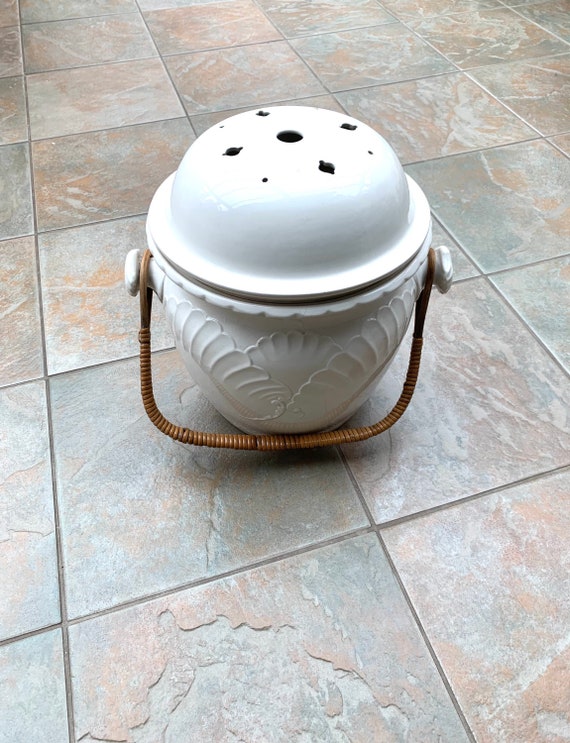 Antique Chamber Pot With Lid and Wicker Handle | Etsy