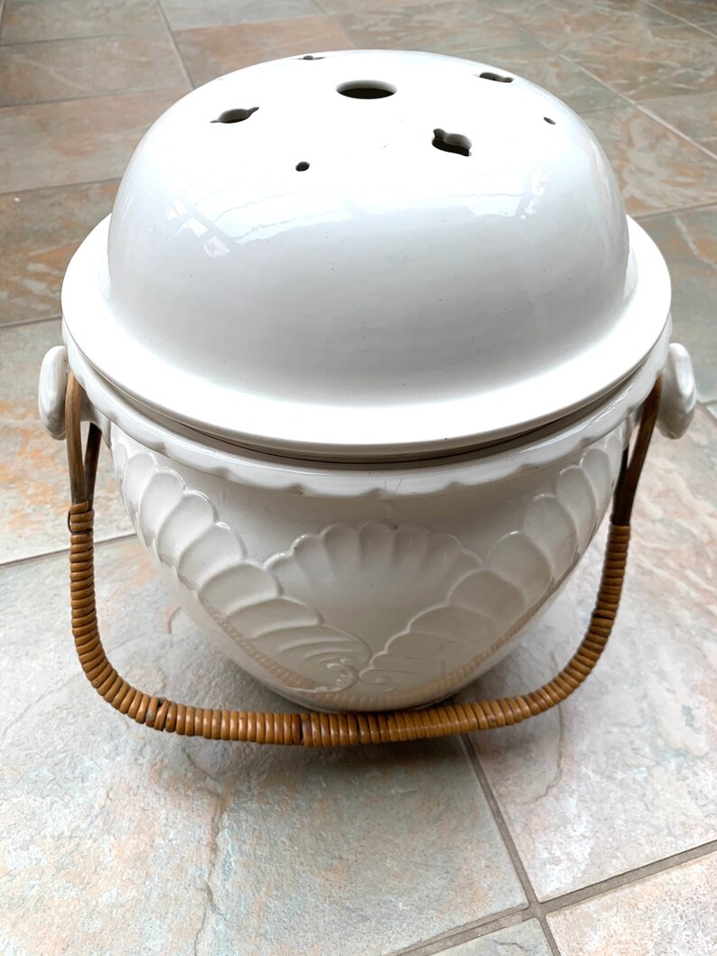 Antique Chamber Pot With Lid & Wicker Handle, Victorian Pottery - Etsy