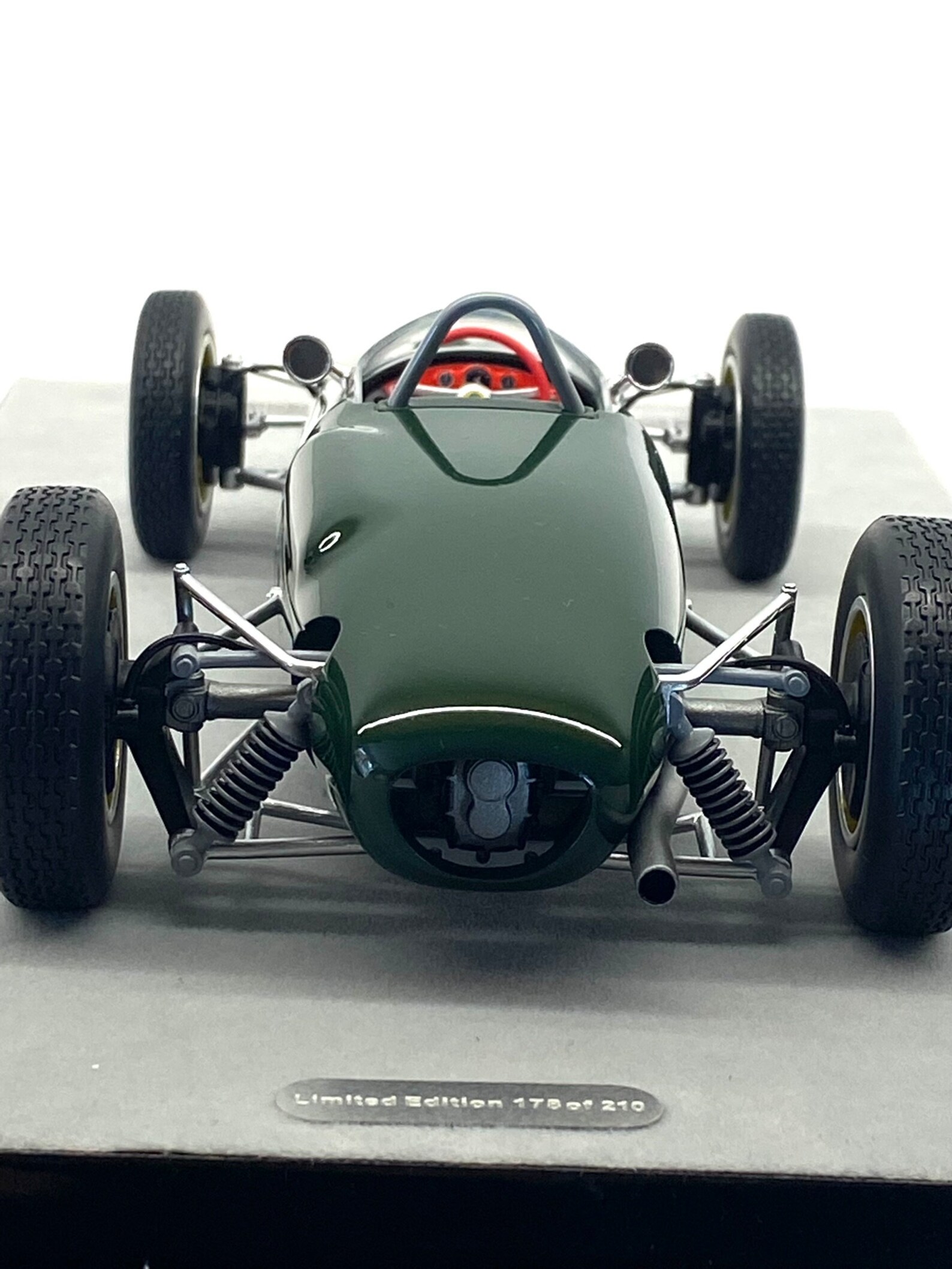 Stunning 1:18 Scale Tecnomodel Mythos Model of a Lotus 21 F1 Car as Raced by Jim Clark in 1961 ...