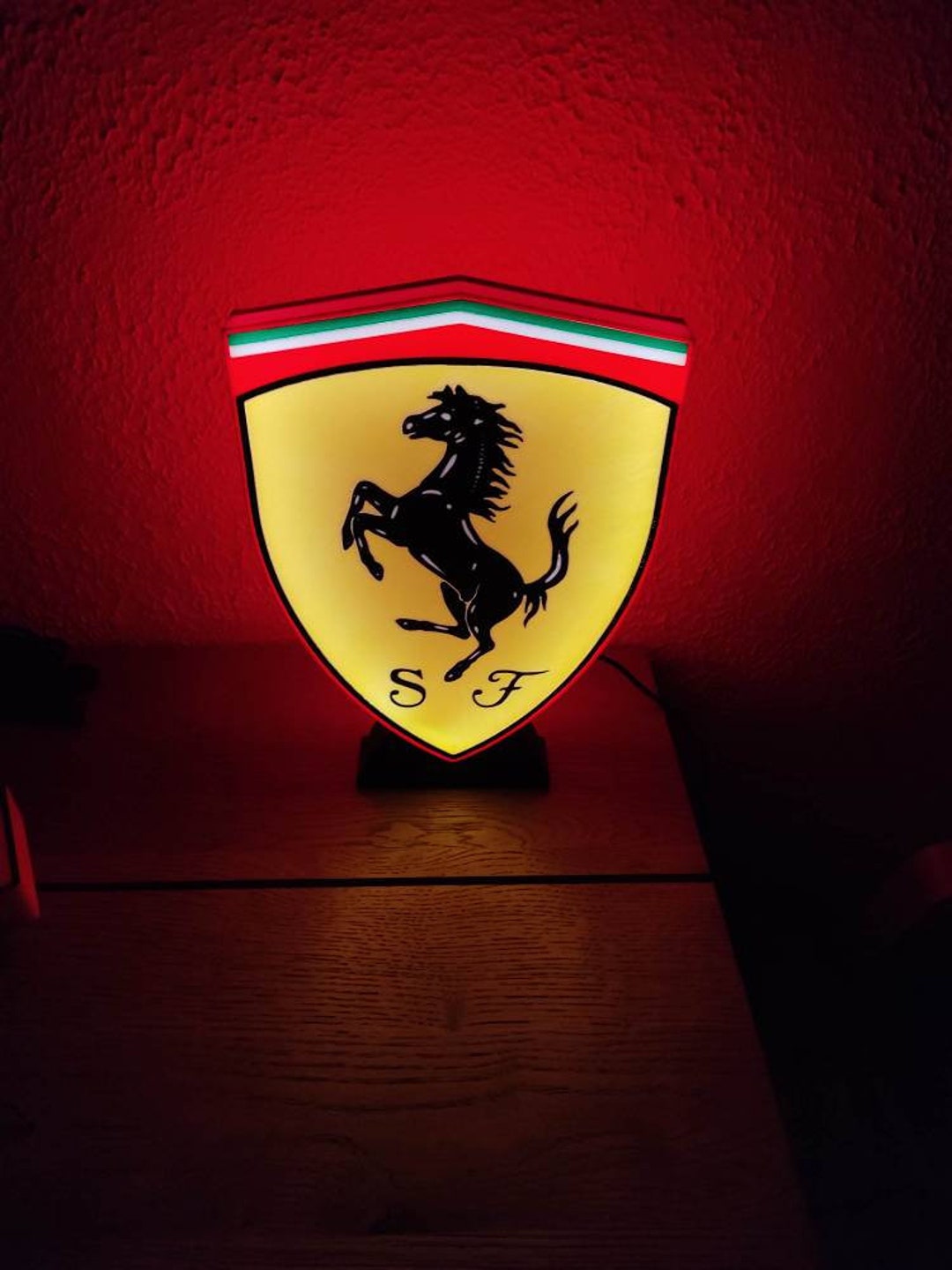 Beleuchtetes Logo Lampe 3D-LED-Nachtlicht Scuderia FERRARI-Emblem ...