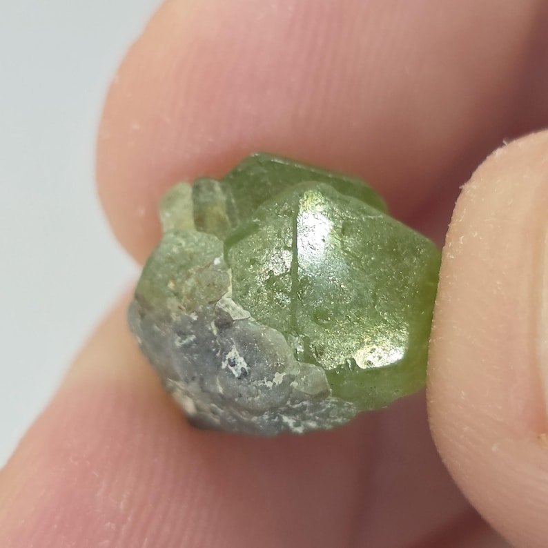 Natural Peridot, 12.36 Carat - Etsy UK