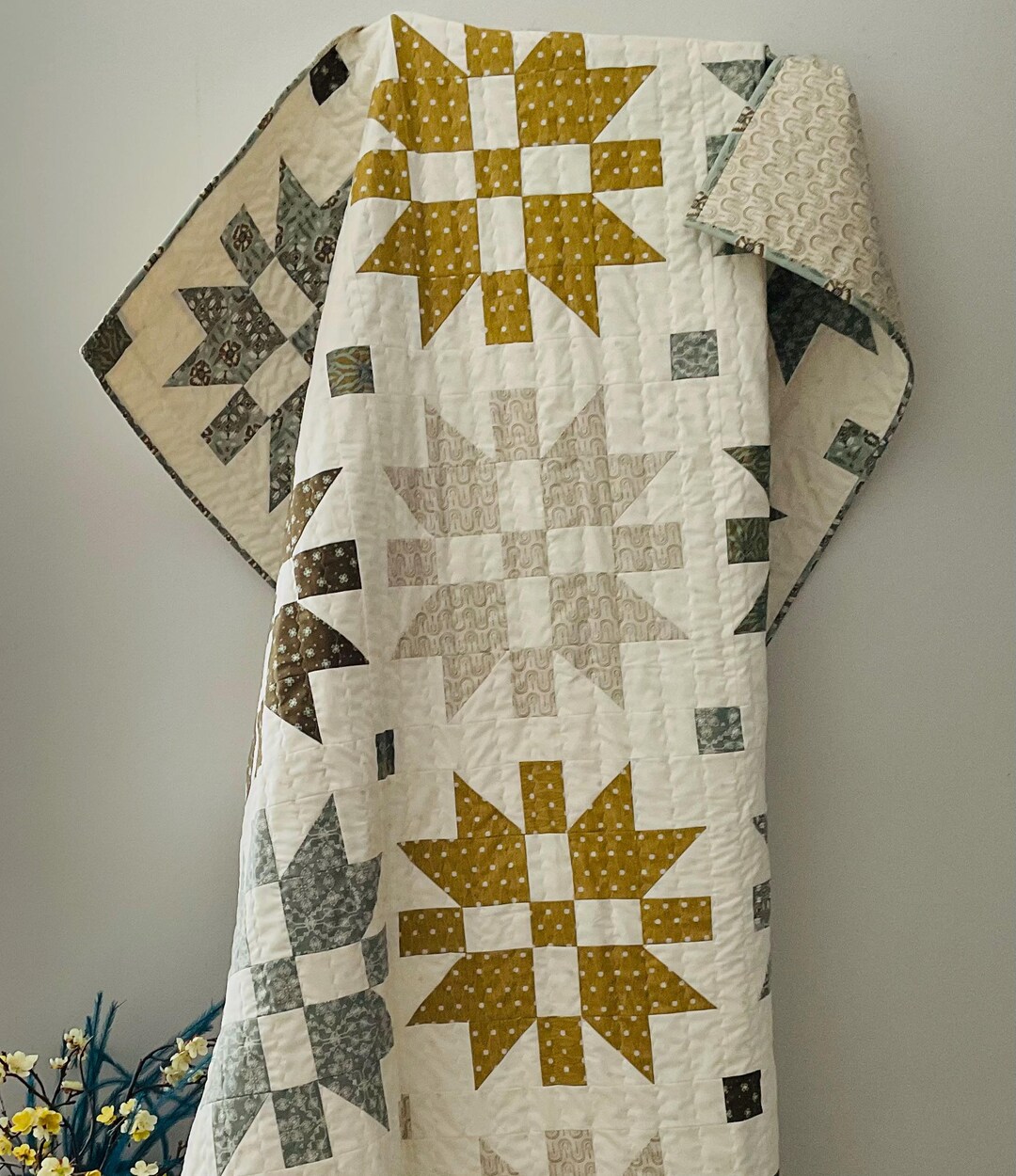 Retro Inspired Throw Quilt, Vintage Inspired Quilt, Neutral Throw Quilt ...