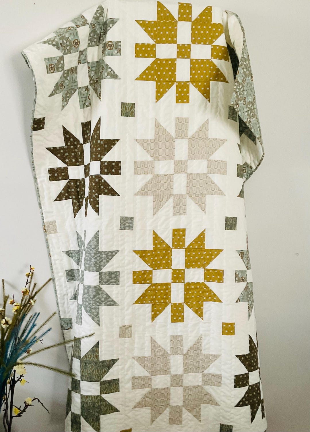 Retro Inspired Throw Quilt, Vintage Inspired Quilt, Neutral Throw Quilt ...