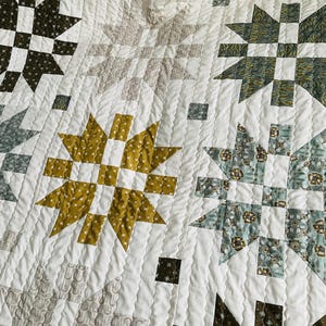 Retro Inspired Throw Quilt, Vintage Inspired Quilt, Neutral Throw Quilt ...