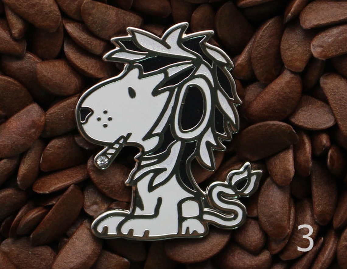 BHO Snoopy Peanuts Pins Smokes Marijuana Snoop Dogg Lion Ganja - Etsy