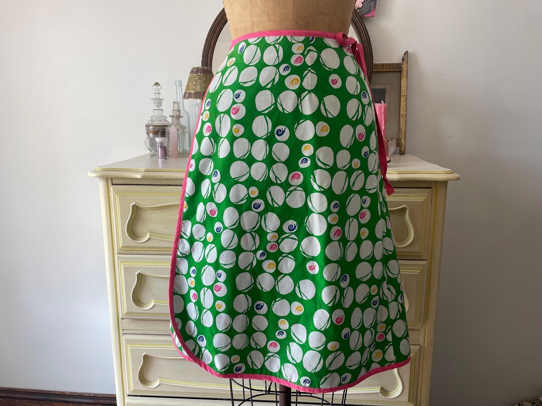 Vintage ‘80s Preppy Wrap Skirt | Snail Novelty Print, Grass Green ...