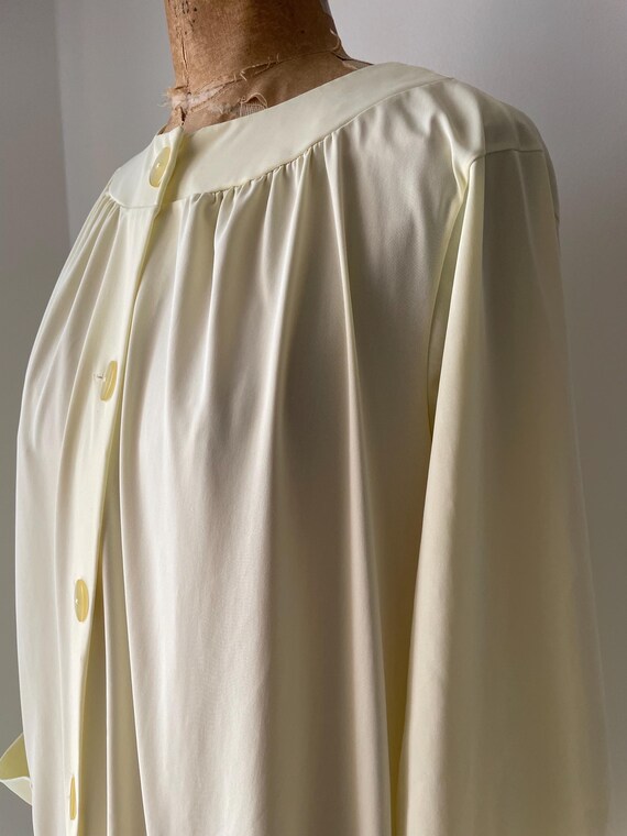 Vintage butter yellow nylon robe | pastel aesthetic, … - Gem