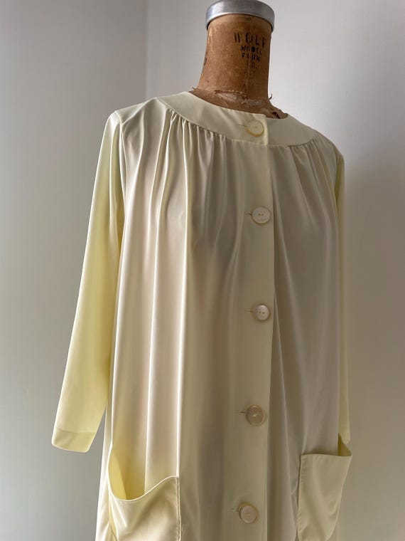Vintage butter yellow nylon robe | pastel aesthetic, … - Gem