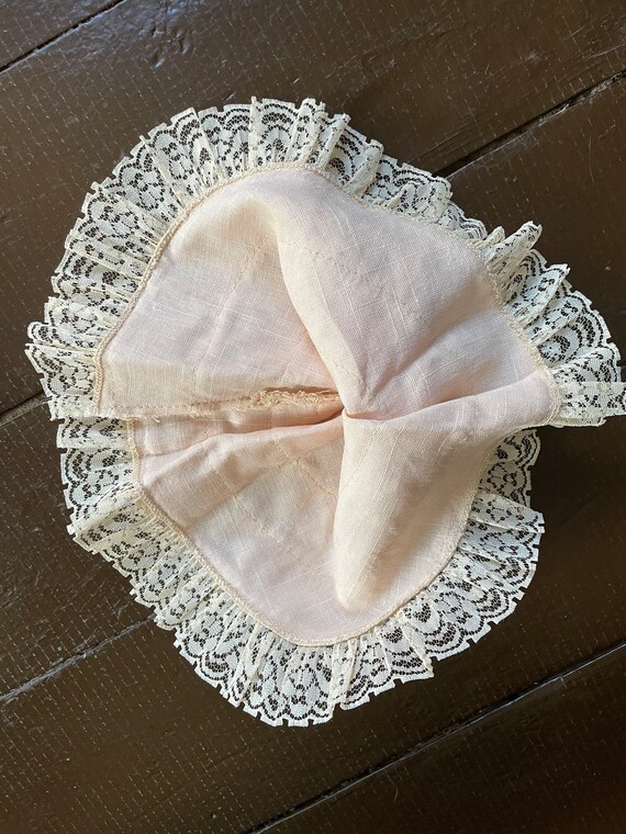 Vintage 1940’s cream lace pixie cap | whimsical lace … - Gem