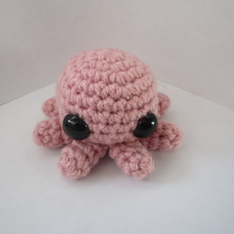 PATTERN Octopus Stuffee Crochet Amigurumi Octopus Keychain - Etsy