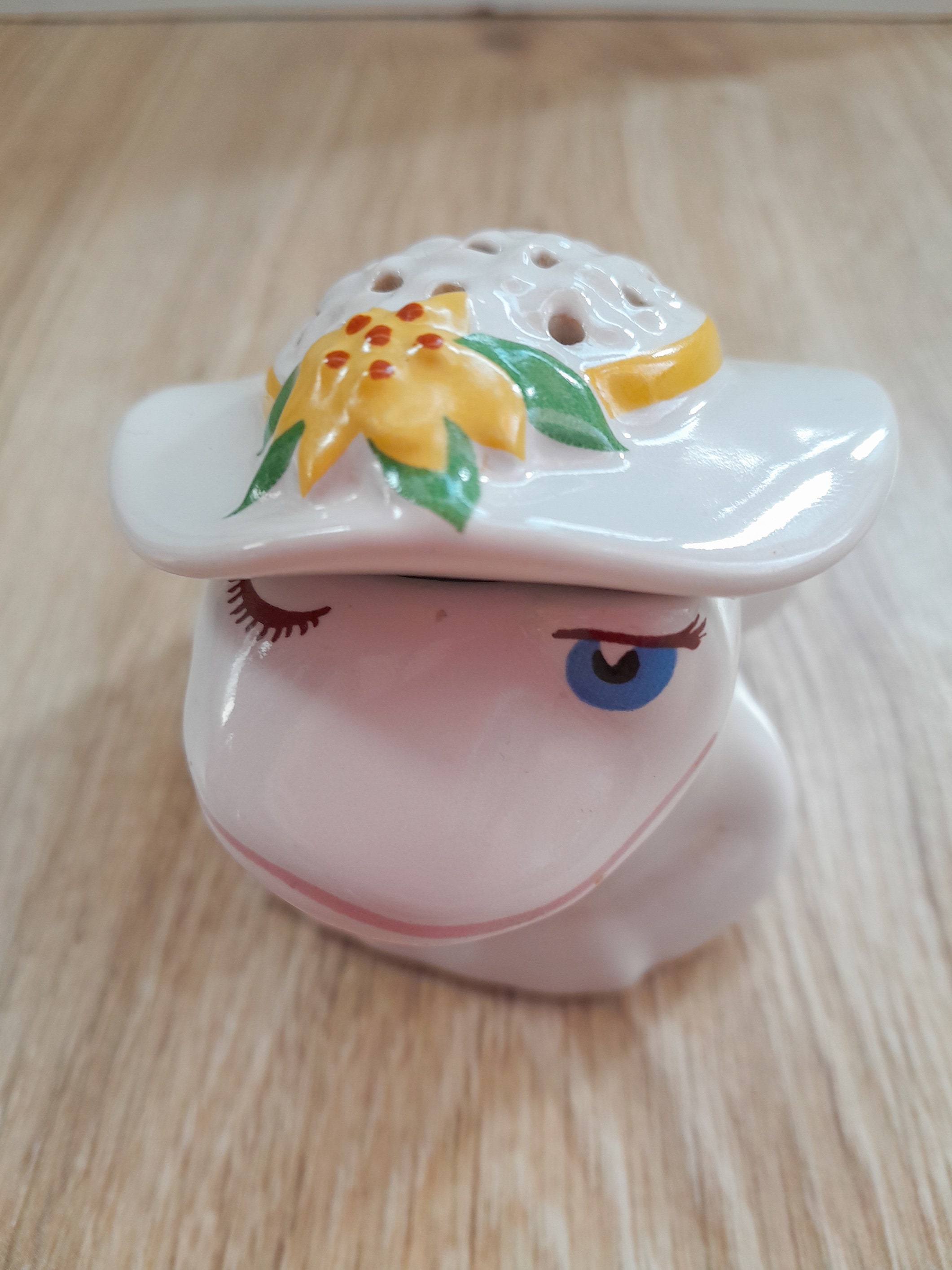 1980 Avon Winking Frog White Ceramic Pomander Potpourri Holder ...