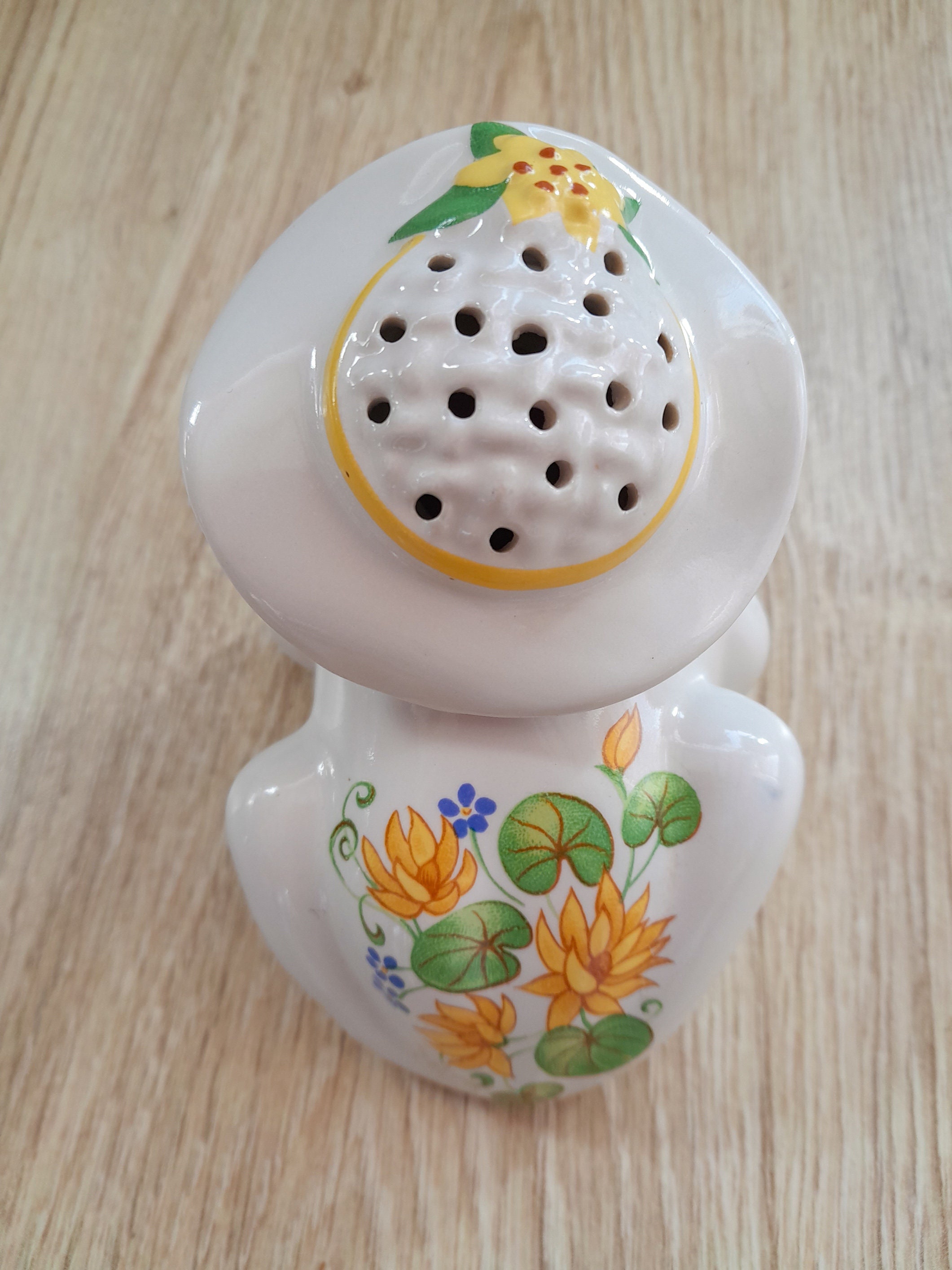 1980 Avon Winking Frog White Ceramic Pomander Potpourri Holder ...