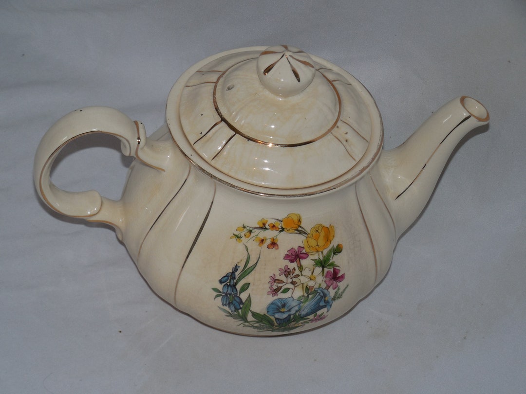 Vintage English Sadler Porcelain Teapot Holds 4 Cups - Etsy