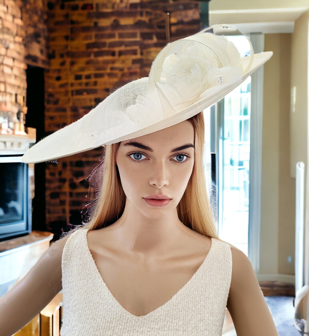Large Ivory Fascinator Hat, Races Hatinator, Percher With Chiffon ...