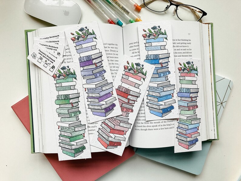 Plant Me Bookmarks: Book Pile Tracker Bookmarks - Etsy