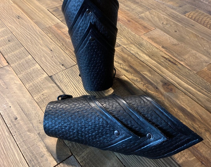 Black or Brown Dragonscale Leather Bracers - Etsy
