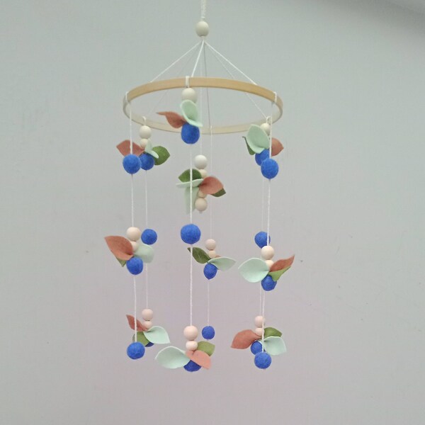 Felt ball mobile - Etsy France