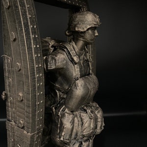 Female US Army Jumpmaster Statue: 82nd Airborne Military Art - Etsy