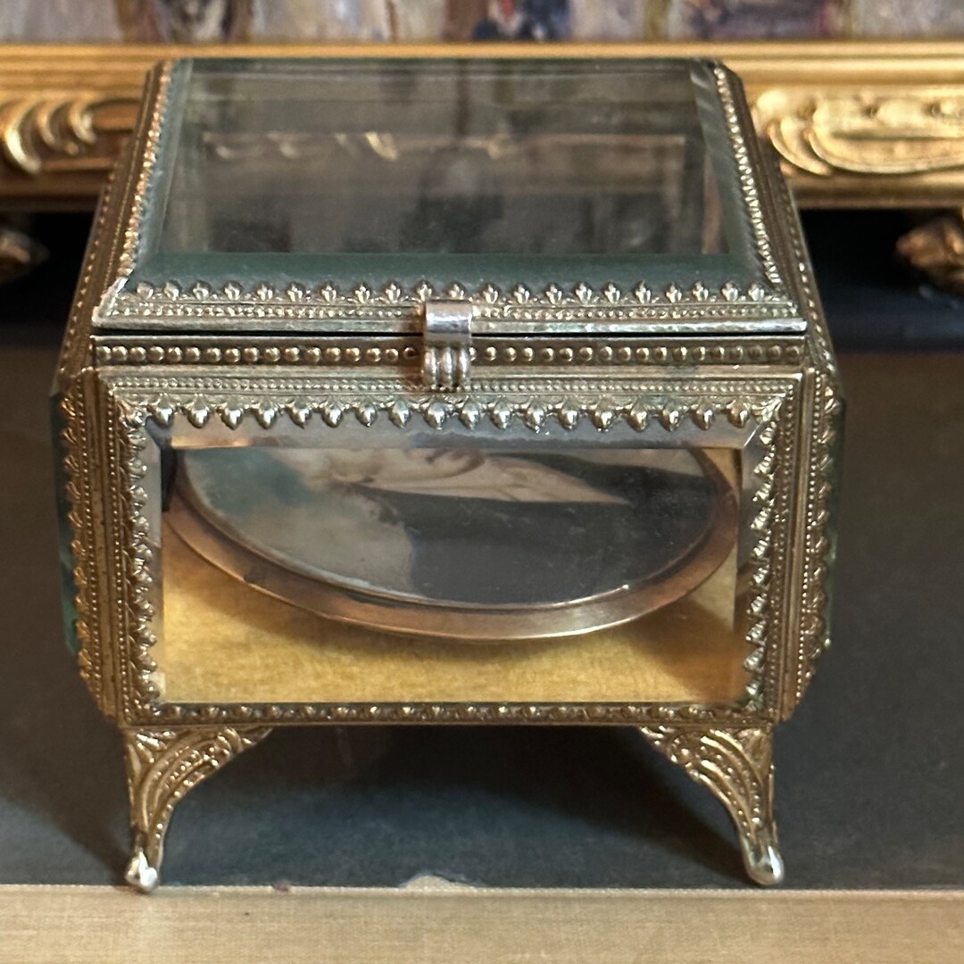 Vintage Vitrine Jewelry Box 1950’s - Etsy