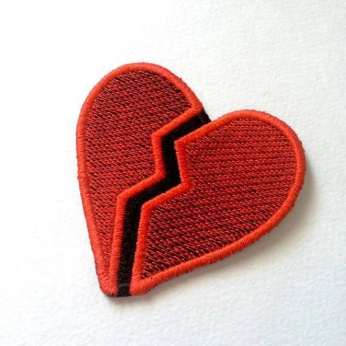 Broken Heart Patch Embroidered, Velcro or Thermic Glue - Etsy