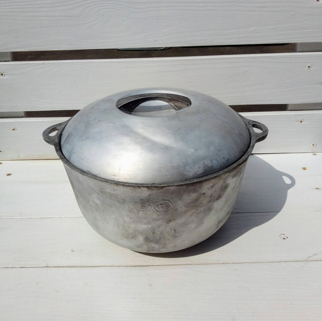 Vintage Large Metal Cauldron With Lid 6L Soviet Russian Stove Pot ...
