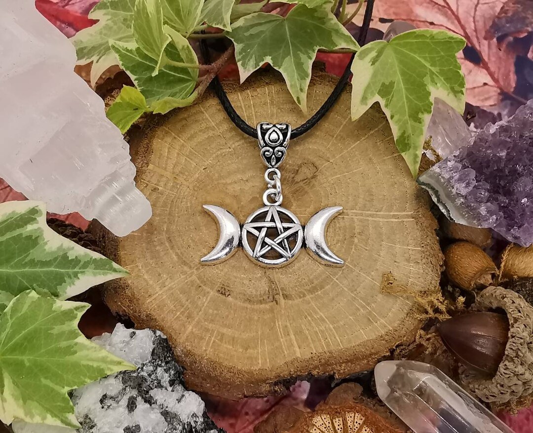 Triple Crescent Moon Necklace Pentagram Pentacle Witch - Etsy