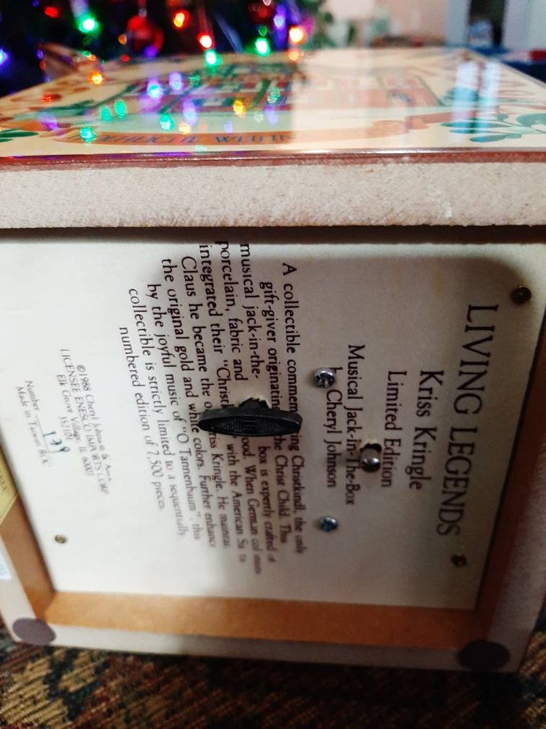 Vintage Kris Kringle Music Box in Great Condition - Etsy Canada