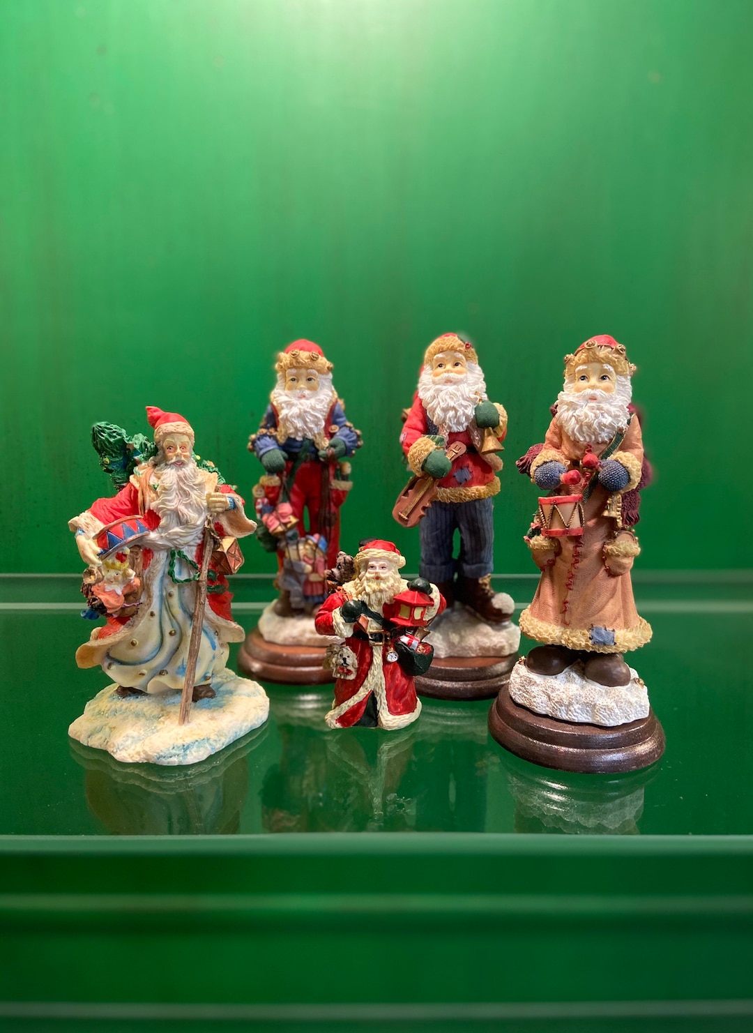 Lot of 5 Vintage Santa Claus Figurines, Old Fashioned Santa Claus ...