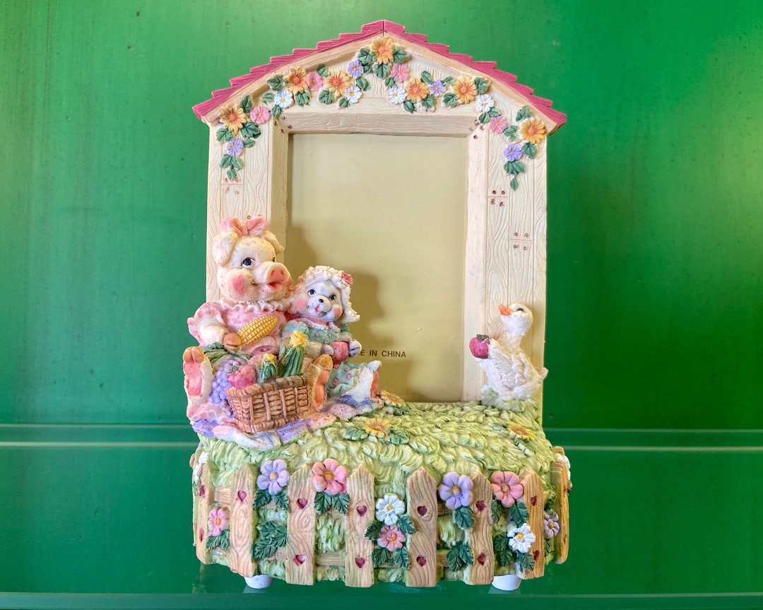 Vintage Animal Farm Photo Frame With Music Box - Glama Gift Corp. - Etsy