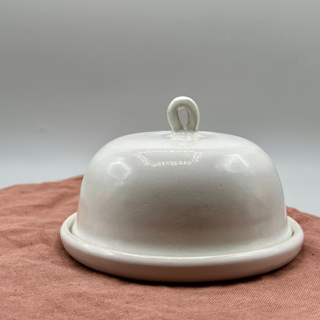 Pottery Round Butter Dish With Lid, Ceramic Butter Dish, Butter Keeper ...
