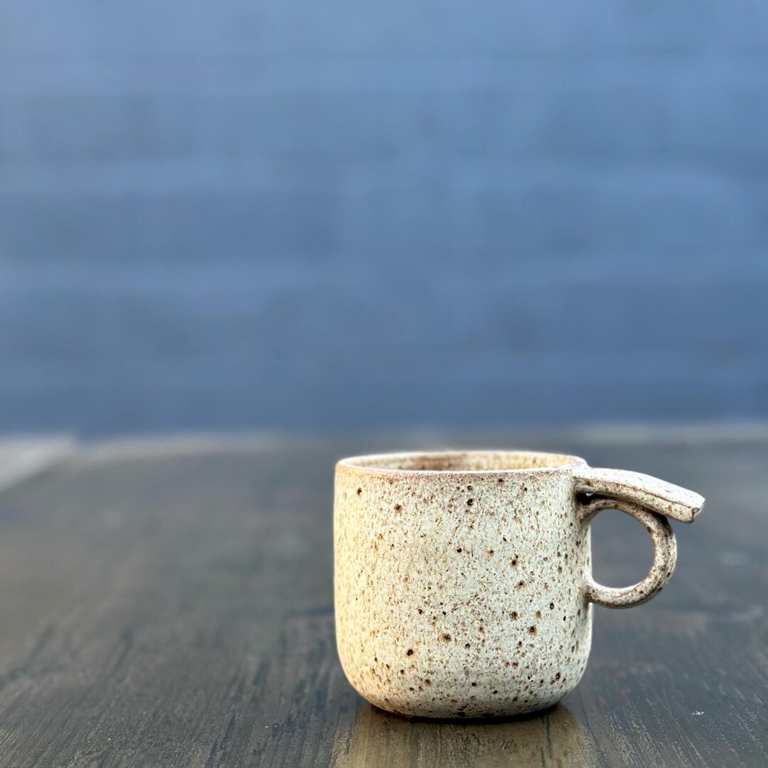 10oz Ergonomic Grip Ceramic Mugs, Elegant Handmade Ceramic Mug, Natural ...