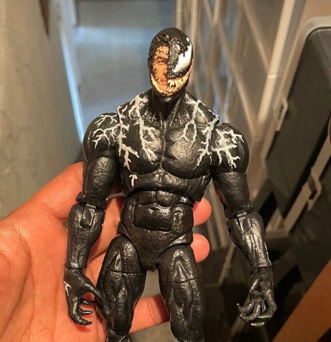 Black Goo Alien Vertical Split Head Sculpt (FIGURE NOT INCLUDED) - Etsy