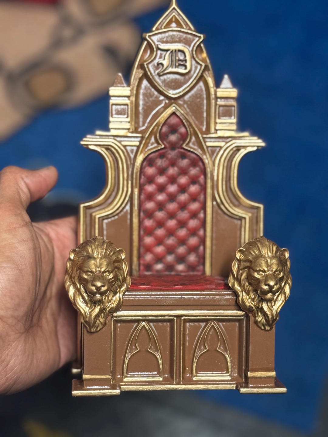 The Ruler’s Throne V3 (painted) FIGURE NOT INCLUDED - Etsy