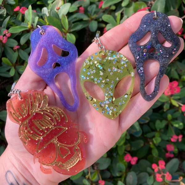 Ghost Face Keychain - Etsy
