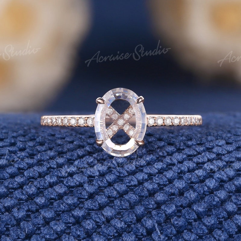 Pixel the Oval - Etsy