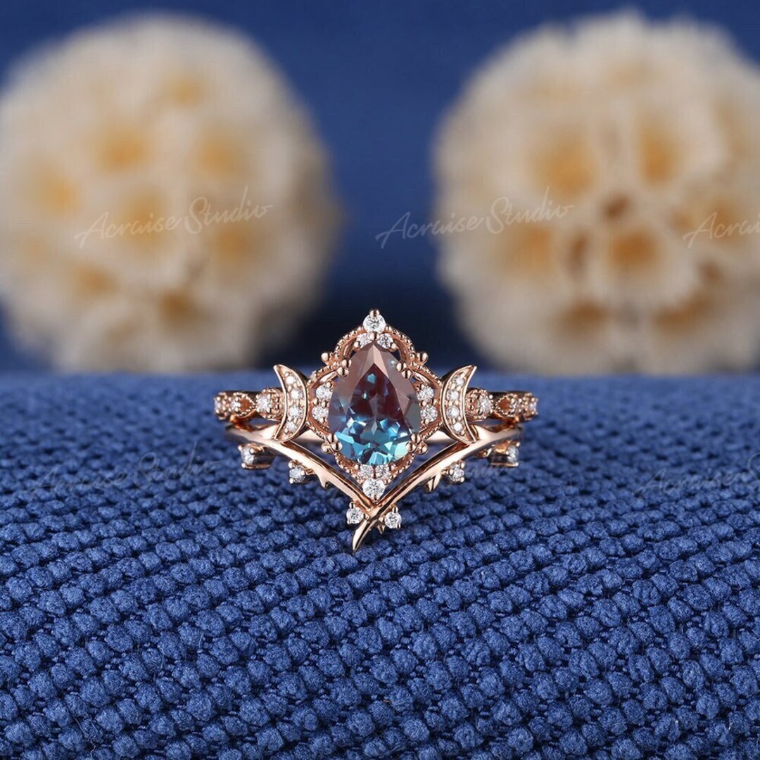 Alexandrite Engagement Ring Set Women Rose Gold Pear Cut Alexandrite ...