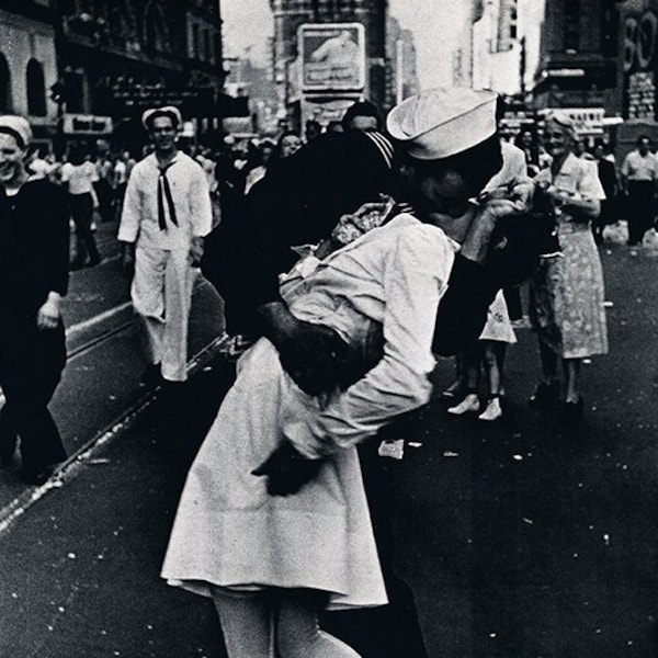 Kissing Sailor - Etsy