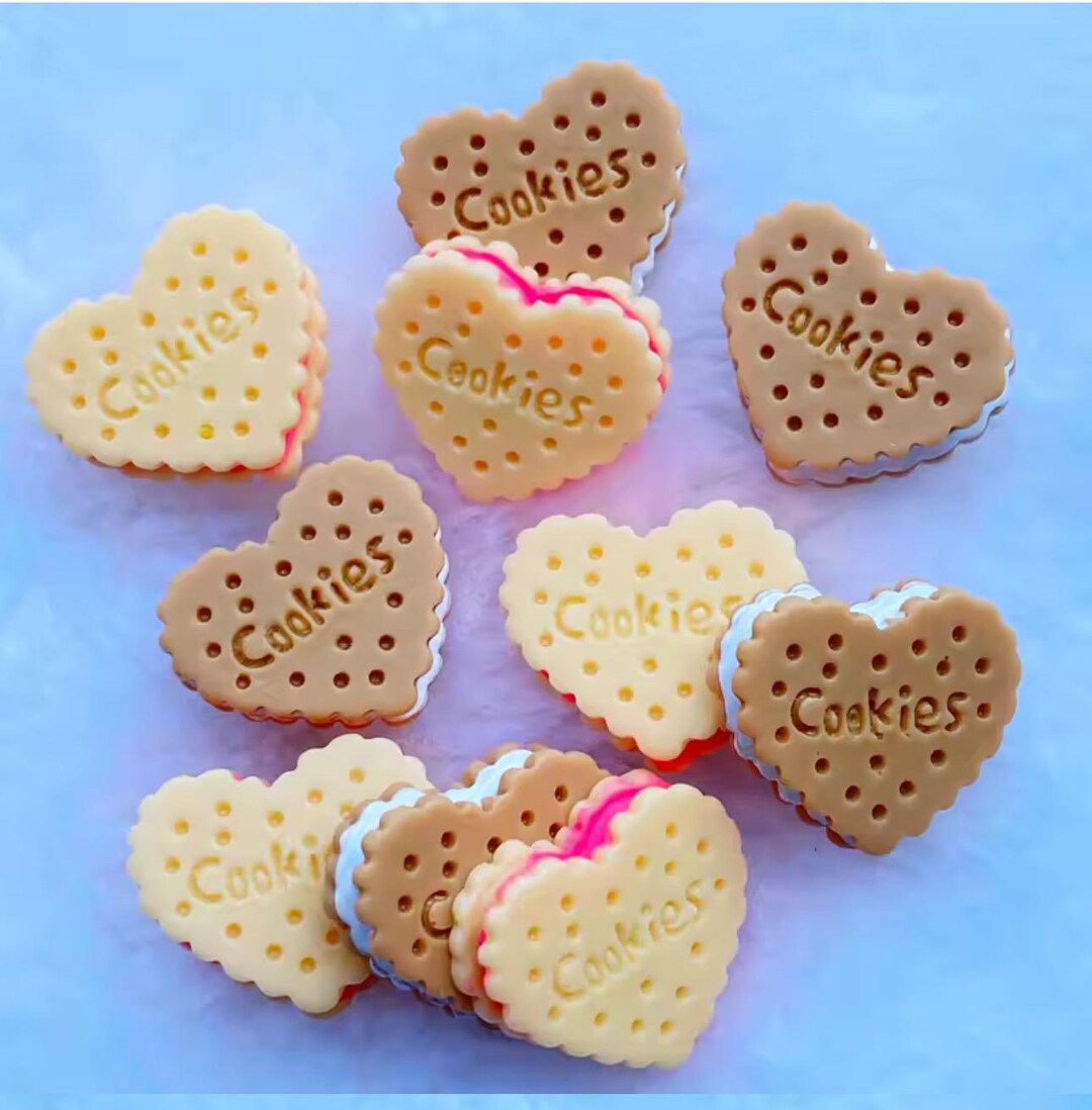 1:6 Scale Maileg Mouse Valentine Cookies Sandwiches Set of 5 ...