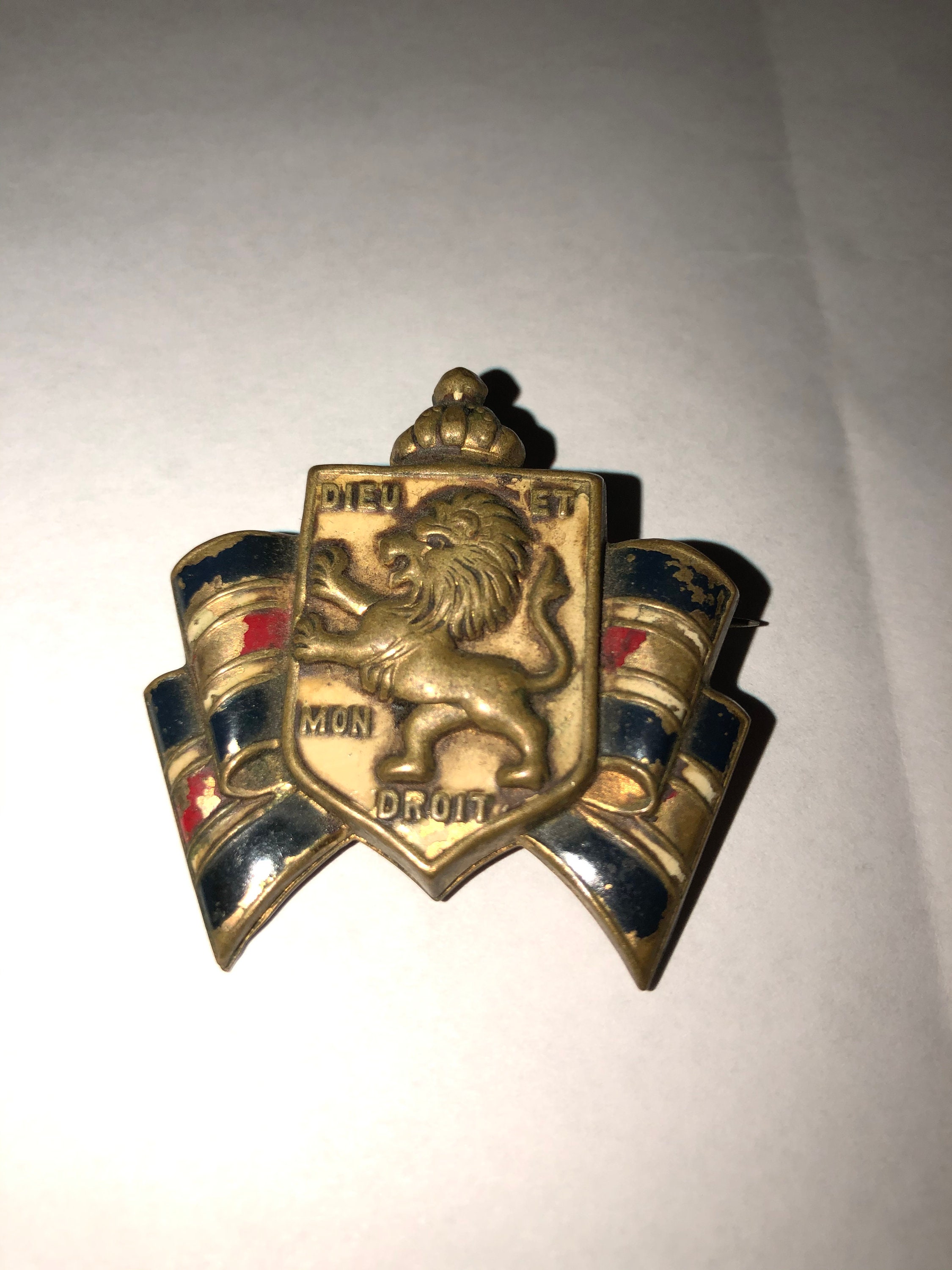 British Military Uniform Pin Badge Dies Et Mon Droit Coat of Arms ...