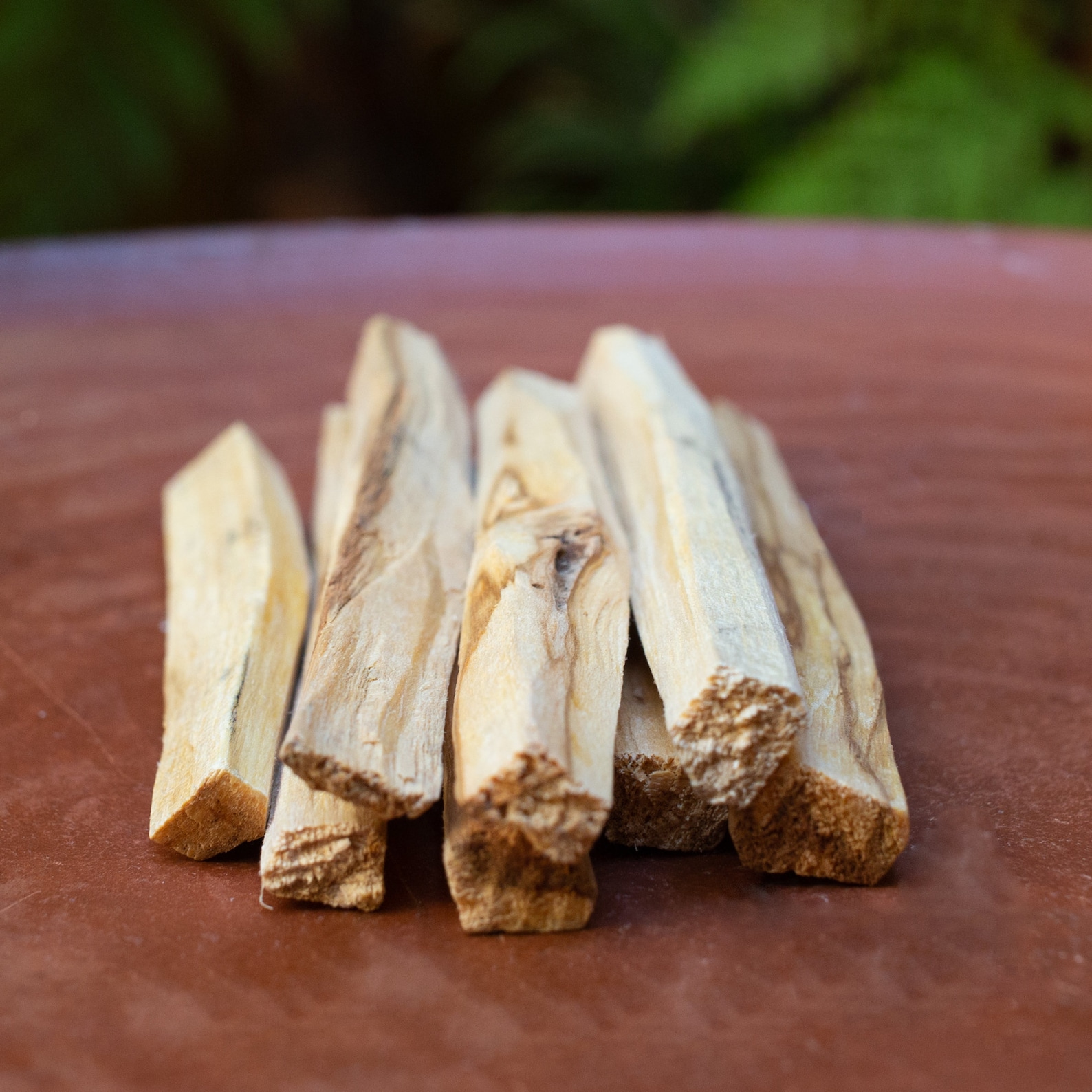 Palo Santo Manchando Palos de Perú Cosechados De Manera | Etsy