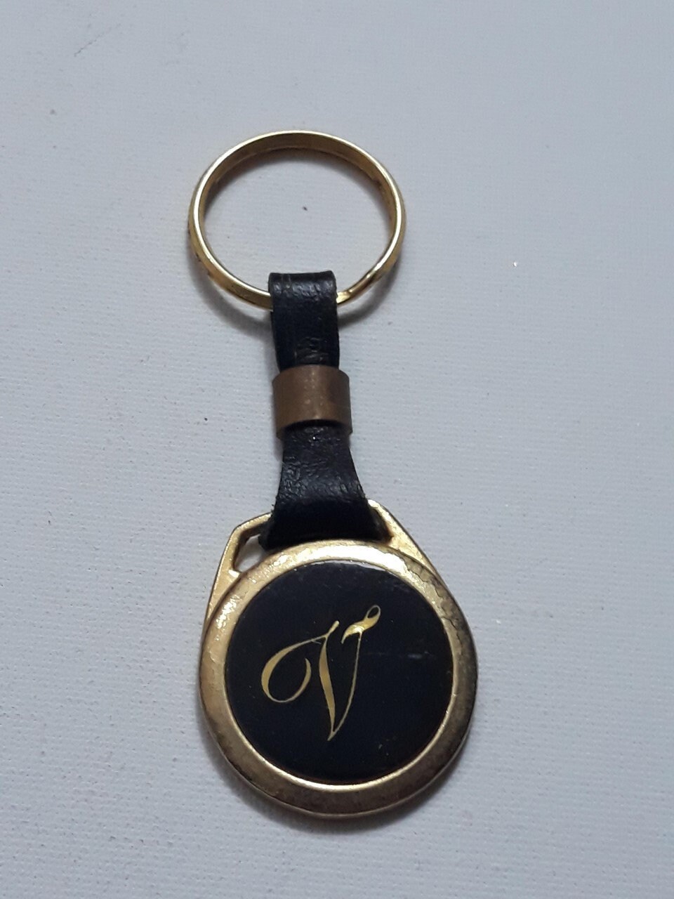 V Initial Vintage Keychain, V Initial Keychain, V Keychain, Keychain ...