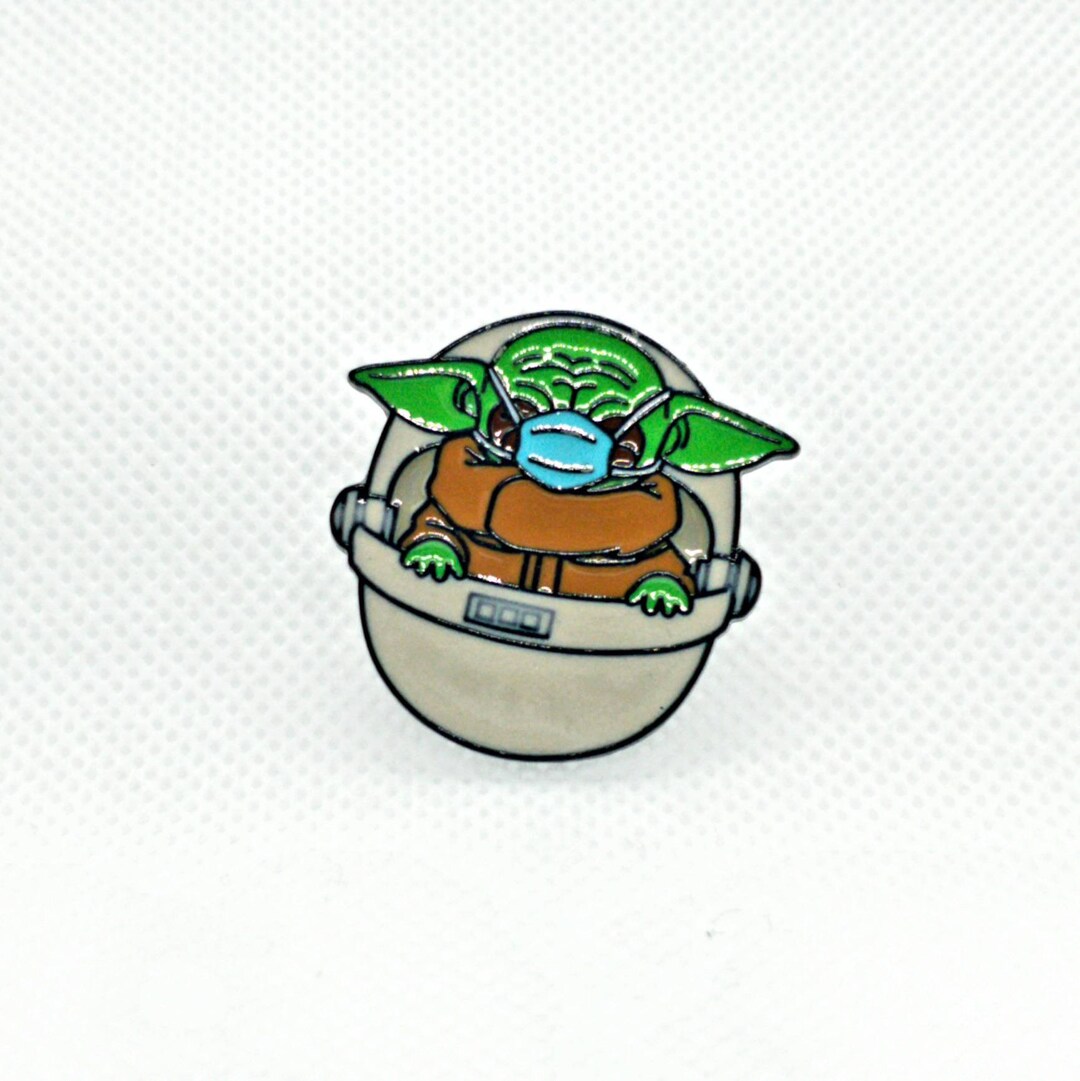 Baby Yoda Grogu Wearing a Mask Holding a Heart Enamel Pin Valentines ...