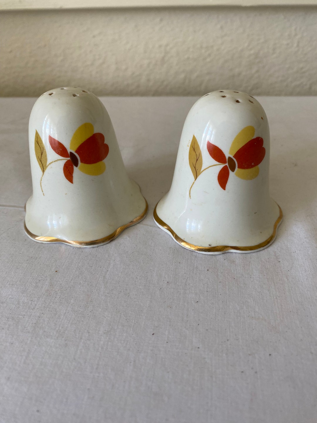 Jewel Tea “casper” Salt N Pepper Shakers - Etsy